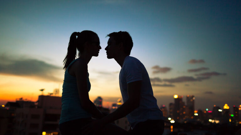 16x Tekenen van verliefdheid die je vertellen of je (echt) verliefd bent