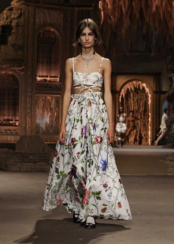 Zo zien de lange rokken voor lente zomer 2023 eruit