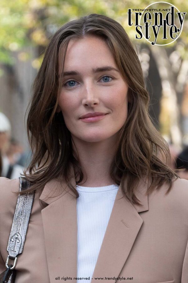 Wordt halflang haar dé haartrend voor 2024? (Jazeker!)