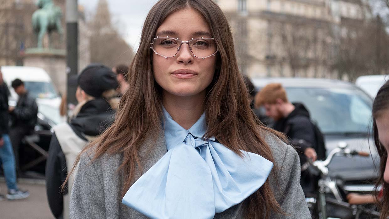 De nerd look is terug maar heet nu Librarian core