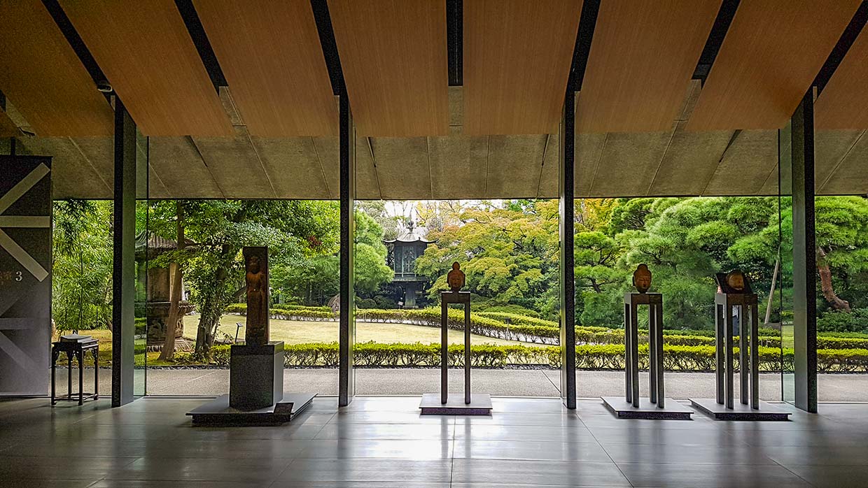 Tokio. Het Nezu Museum en de Meiji Memorial Picture Gallery