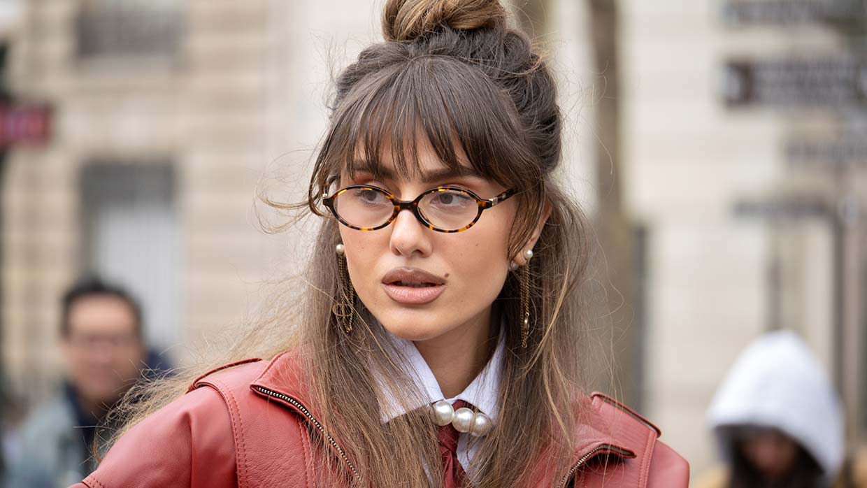 Dit zijn de brillentrends voor zomer 2025 (en vind je het beste montuur ...