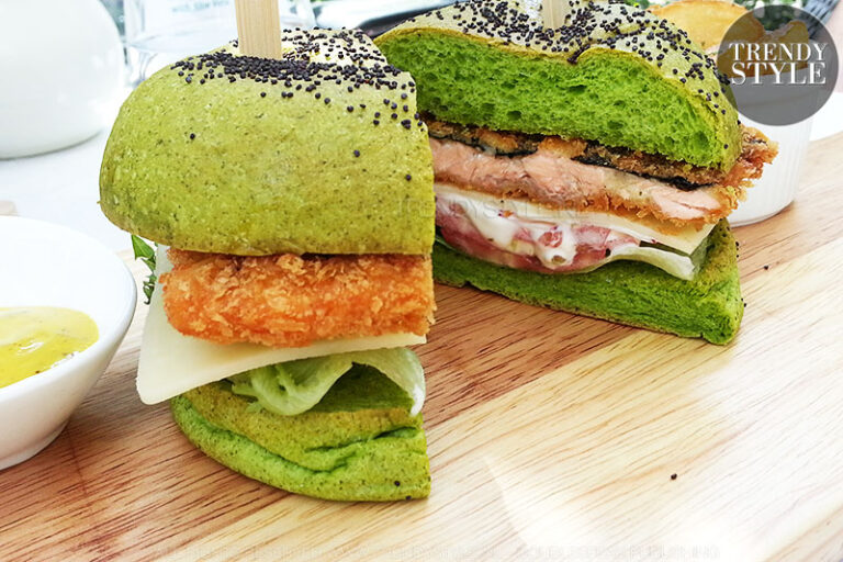 Voedingstrend: blauwe rijst, zwarte broodjes, groene hamburgers